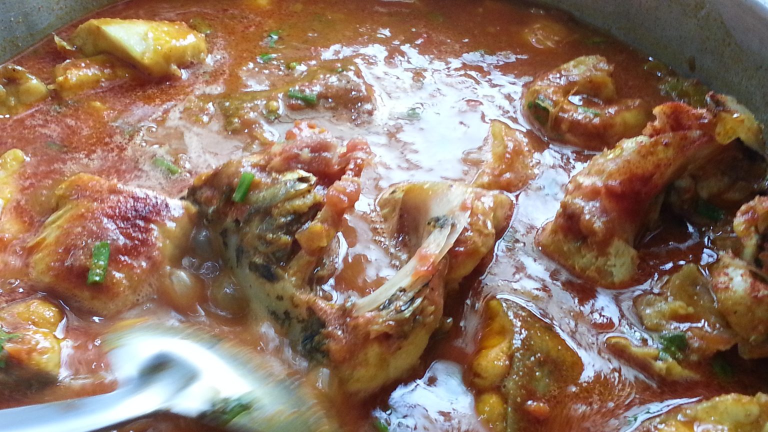 Hyderabad Fish Pulusu Recipe | Mahilalu